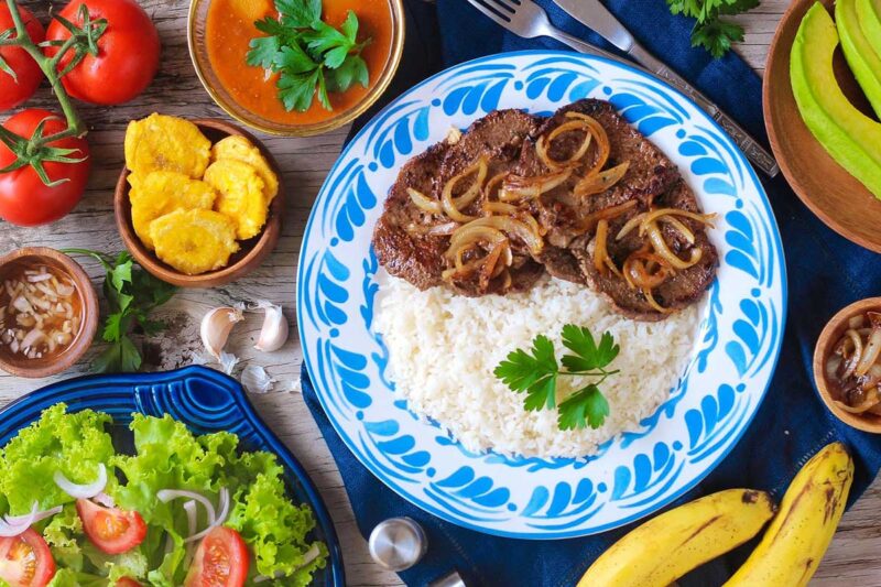 Descubre los Mejores Restaurantes Dominicanos en Los Ángeles